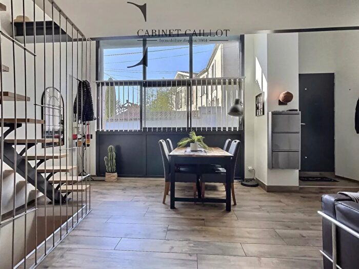 Maison à vendre - Saintes, Centre-ville - 4 pièces - 3 chambres