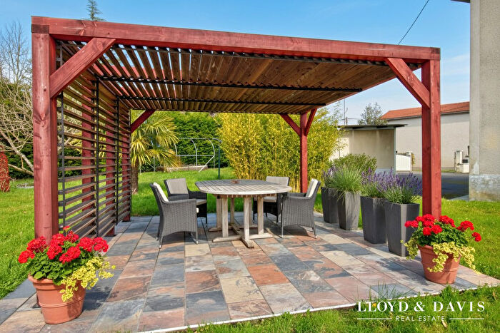 Maison à vendre - Luzinay - 5 pièces - 4 chambres