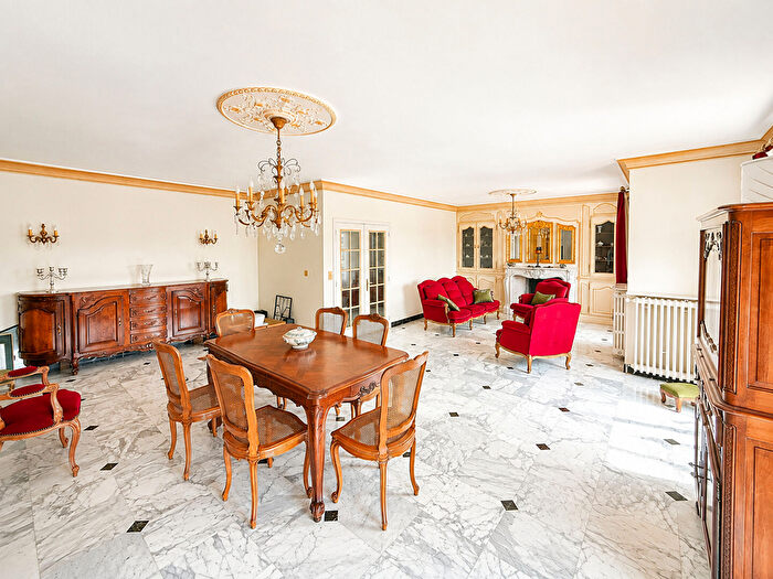 Maison 8 pièces à Villenave-d'Ornon, Chambéry, La Monnaie, Carbonnieux, Trigan, à vendre
