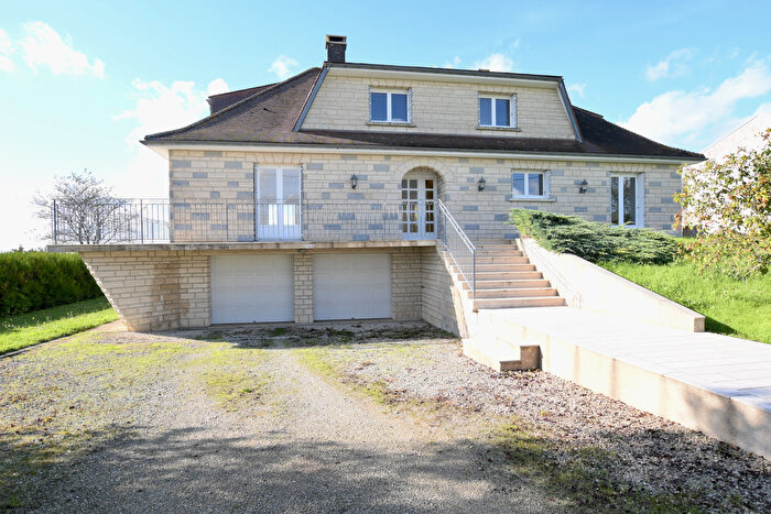 Maison à vendre - Noyers - 6 pièces - 4 chambres