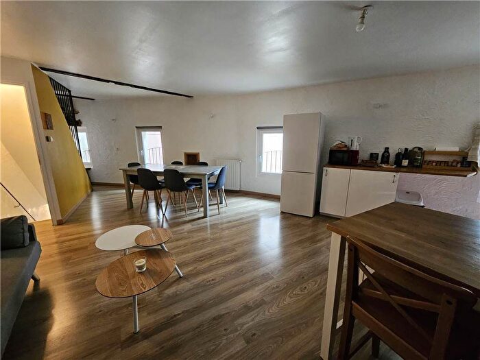 Maison à louer - Buis-les-Baronnies - 4 pièces