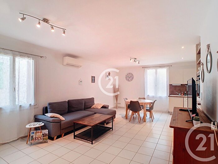 Appartement 2 pièces à Mouriès, à louer