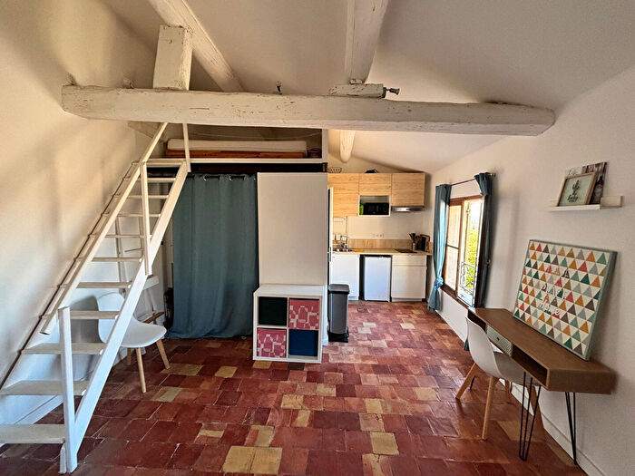 Appartement à louer - Éguilles - 1 pièce