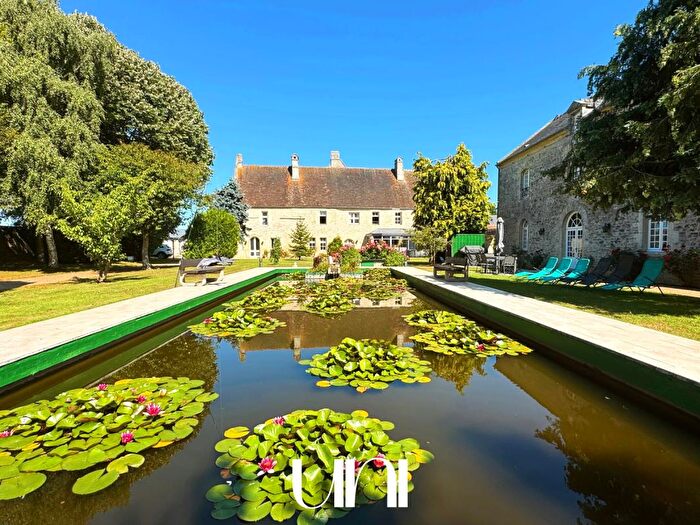 Maison à vendre - Le Manoir - 9 pièces - 5 chambres