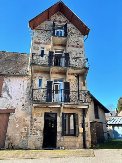 Maison à vendre - Chamberet - 6 pièces - 3 chambres