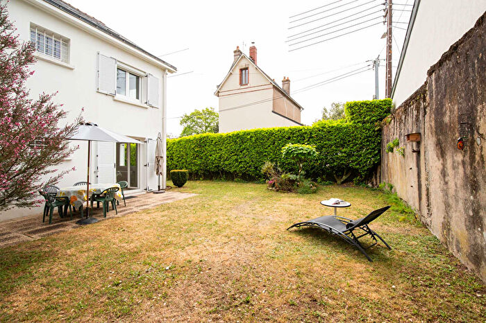 Maison 10 pièces à Nantes, Zola, Dervallières, à vendre