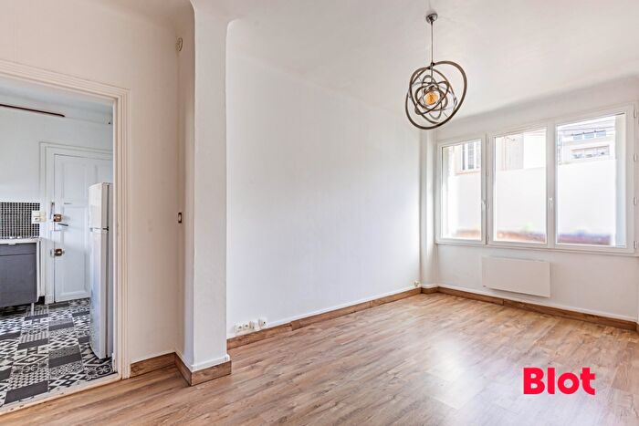 Appartement à vendre - Nantes, Saint-Clément, Jardin des plantes, Caserne Lamoricière - 2 pièces - 1 chambre