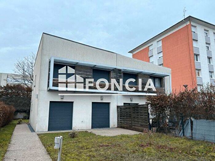 Plateau de la Justice-Kennedy, Épinal - Maison 4 pièces à louer