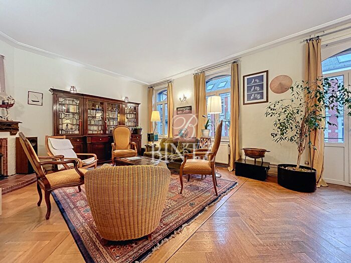 Appartement 8 pièces à Strasbourg, Tribunal, Les Halles, Poincaré, à vendre