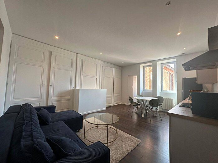 Appartement 3 pièces à louer - centre Ville-La Chartonnière-La Barre, Villefranche-sur-Saône