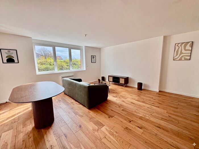 Appartement à vendre - Saint-André-lez-Lille, Ouest - 4 pièces - 3 chambres