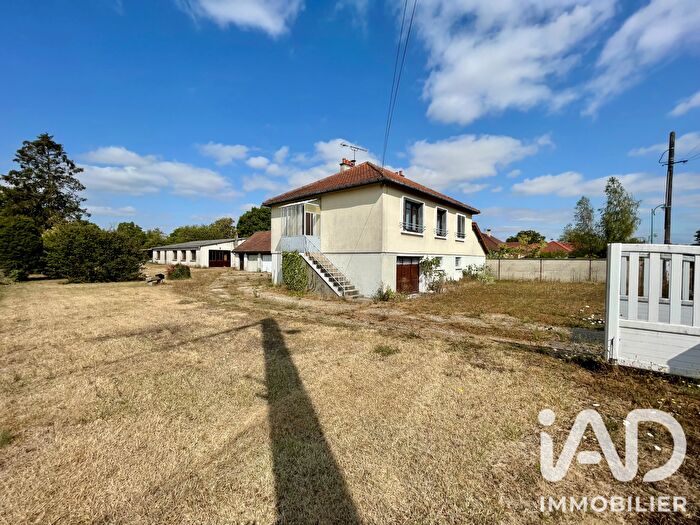 Maison 3 pièces à Saint-Just-Sauvage, à vendre