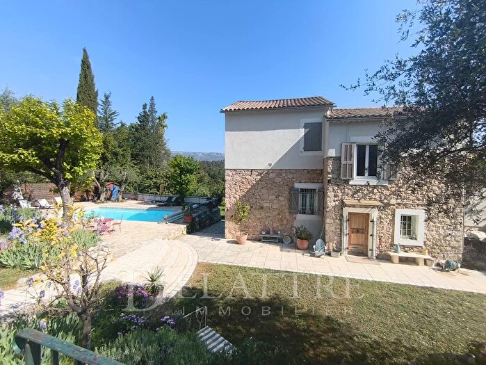 Maison 6 pièces à vendre à Le Rouret