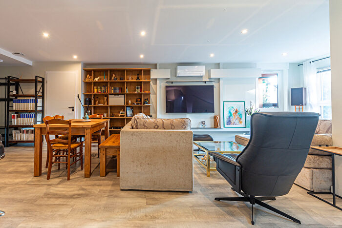 Appartement à vendre - Annecy, Centre-ville, Vieille ville, Marquisats - 2 pièces - 1 chambre