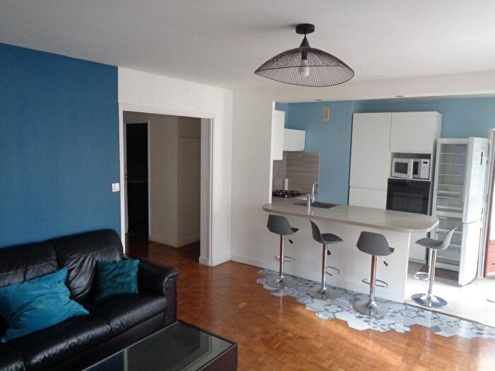 Cité Pierre et Marie Curie, Ivry-sur-Seine : Appartement 3 pièces à louer