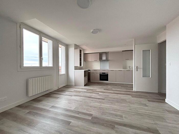 Appartement à louer - Toulouse, Ponts Jumeaux - 4 pièces - 3 chambres