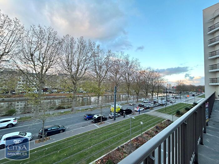 Appartement à louer - Caen, Vaucelles - 3 pièces - 2 chambres