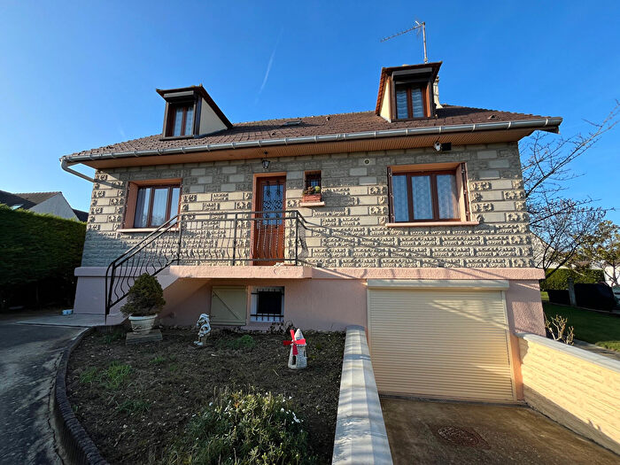 Maison à vendre - La Chapelle-en-Serval - 5 pièces - 4 chambres