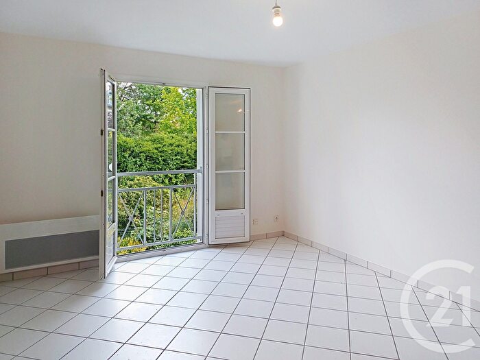 Provins, Centre-ville : Appartement 2 pièces à louer