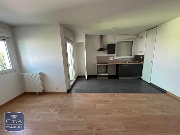 Appartement à vendre - Quartiers Centre, Saint-Hélier, Gare - 3 pièces - 2 chambres