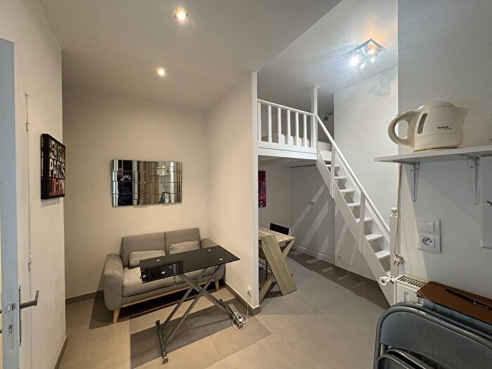 Appartement 1 pièce à Saint James-Delabordère, Neuilly-sur-Seine, à louer