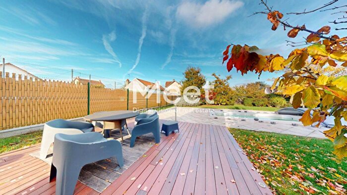 Maison à vendre - Auxerre, Les Boussicats - 8 pièces - 6 chambres