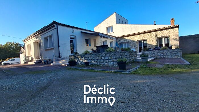Pont-l'Abbé-d'Arnoult - Maison 9 pièces à vendre