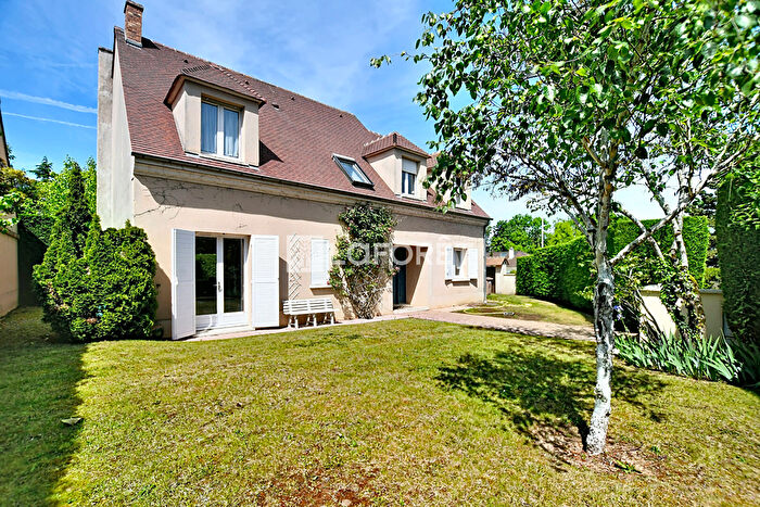 Louveciennes : Maison 9 pièces à vendre