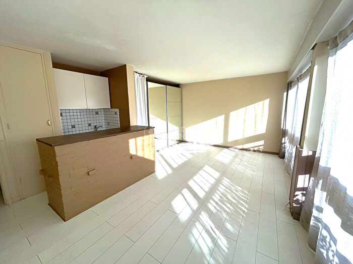 Appartement à louer - Rocquencourt - 1 pièce