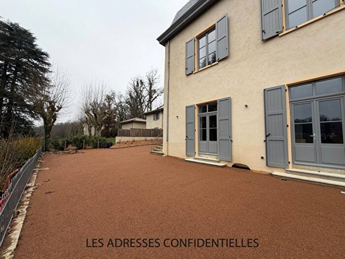 Appartement à louer - Charbonnières-les-Bains - 4 pièces - 3 chambres