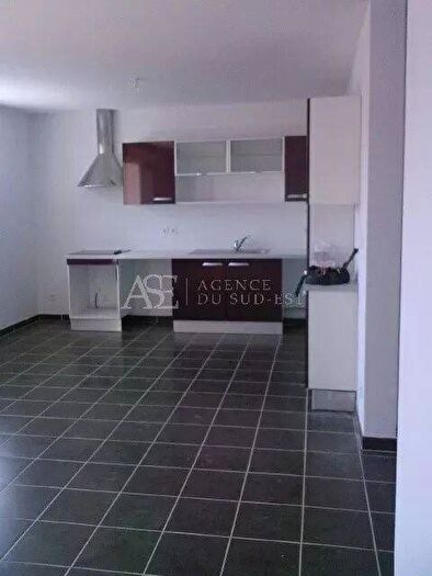 Appartement à louer - Ouest, Fuveau - 3 pièces - 2 chambres