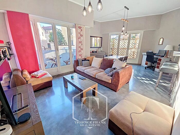 Appartement à vendre - Nice, Chambrun - 4 pièces - 3 chambres