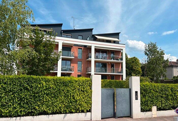 Appartement à louer - Cathédrale, Troyes - 2 pièces - 1 chambre