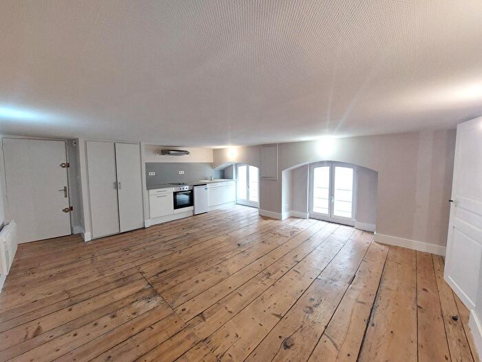 Appartement à louer - Saint-Étienne, Centre-ville, Peuple, Chavanelle - 2 pièces - 1 chambre