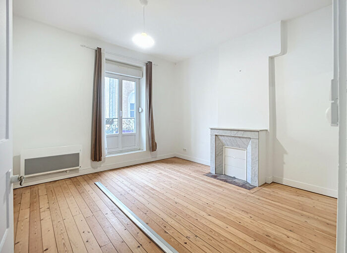 Appartement à louer - Cholet, Le Puy Saint-Bonnet - 3 pièces - 1 chambre