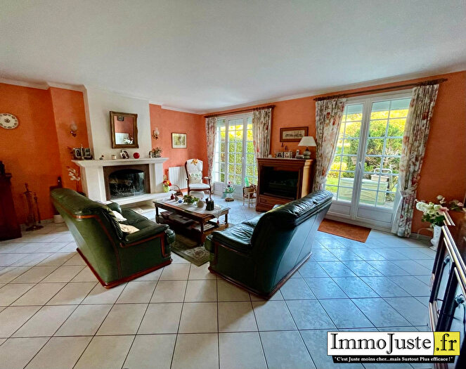 Maison à vendre - Élancourt - 5 pièces - 4 chambres