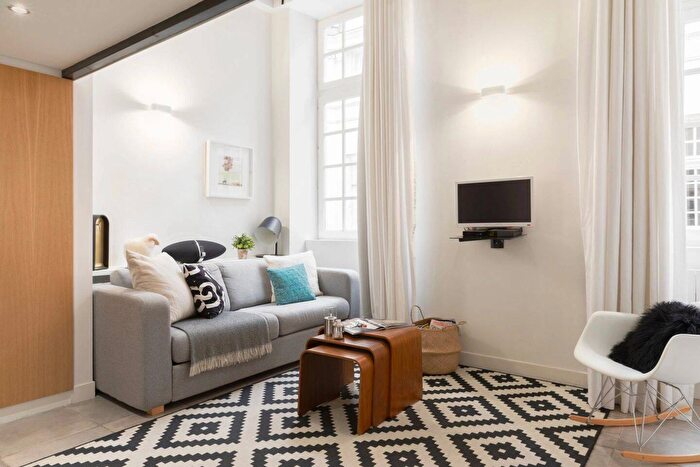 Appartement à louer - Presquîle, Centre ville, Cordeliers, Lyon ème arrondissement - 2 pièces - 1 chambre