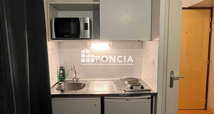 Appartement 1 pièce à louer - La Pionne-Zone d'Echange, Avignon