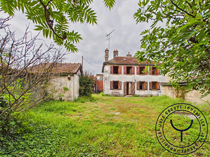 Maison 5 pièces à Sainte-Savine, à vendre