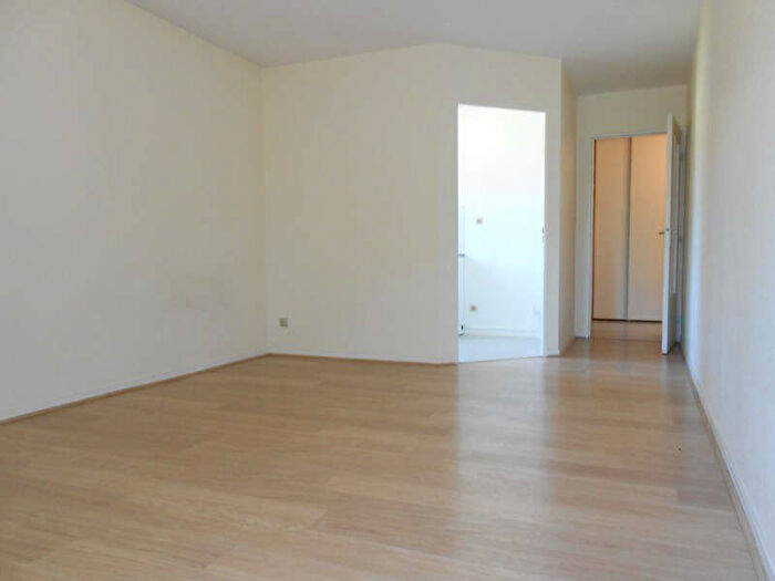 Appartement à louer - Besançon, Montrapon, Fontaine Ecu, Montboucons, Montjoux - 1 pièce - 1 chambre